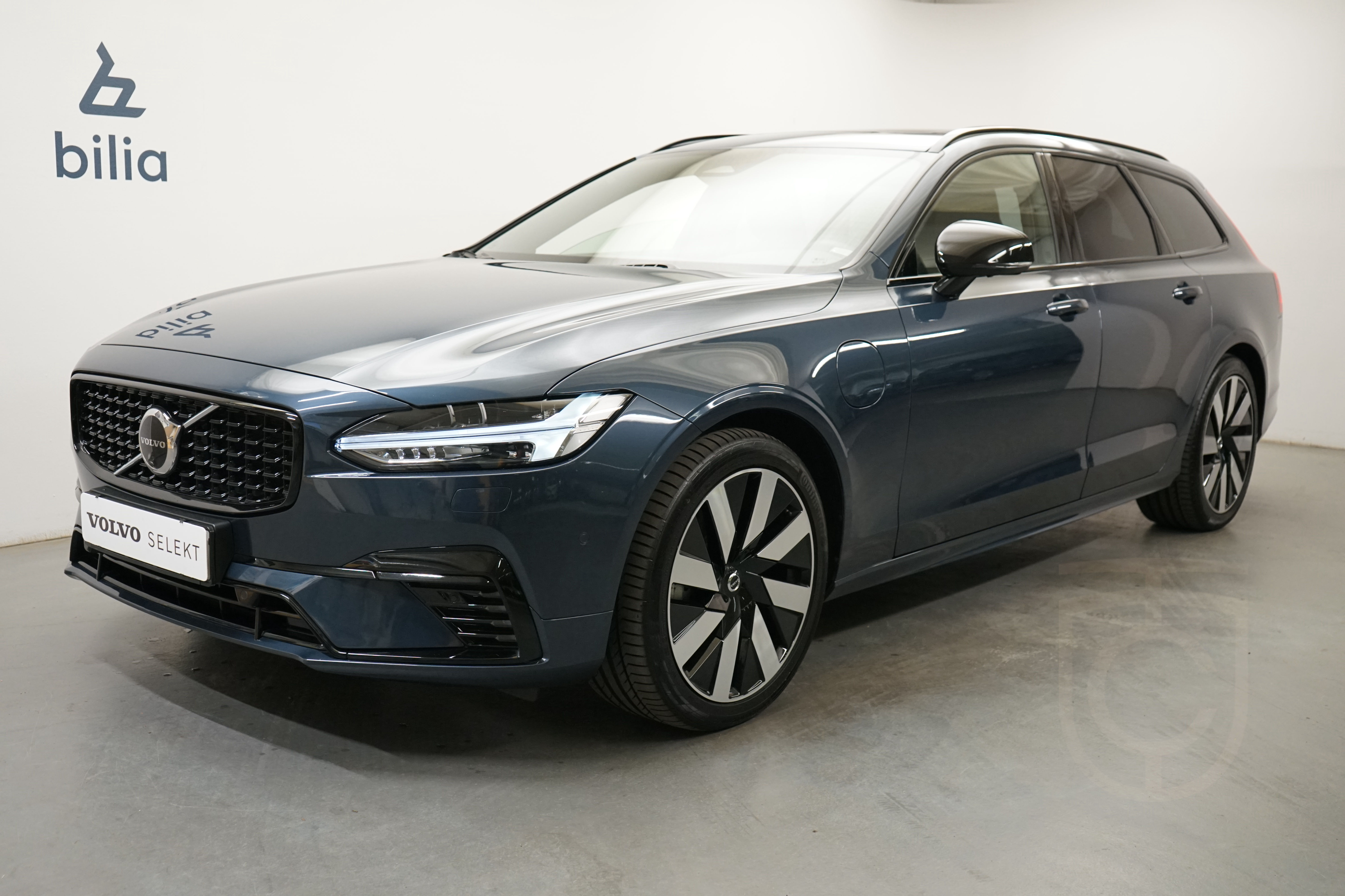 V90 t8 recharge store